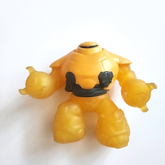 Goo Jit Zoo | Toys | Heroes Of Goo Jit Zu Zyclops Squishy Stretch ...